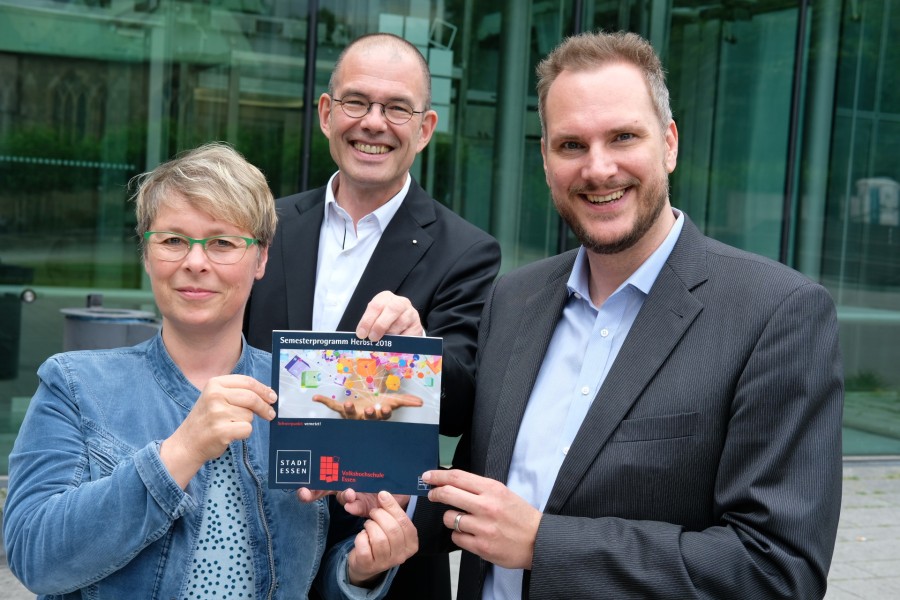 vernetzt! – Das neue VHS-Programm setzt den Fokus auf Digitalisierung ...