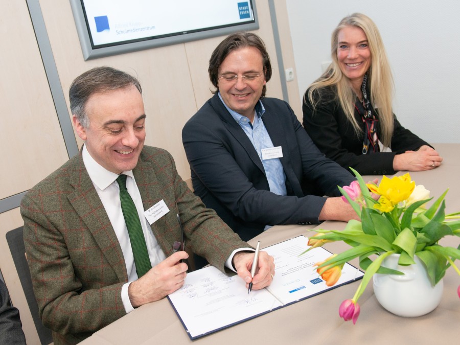 Startschuss für Pilotprojekt "Essen.Schule.digital" gefallen - essen.de