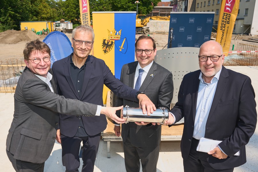 Grundsteinlegung für den Neubau der Tiegelschule - essen.de