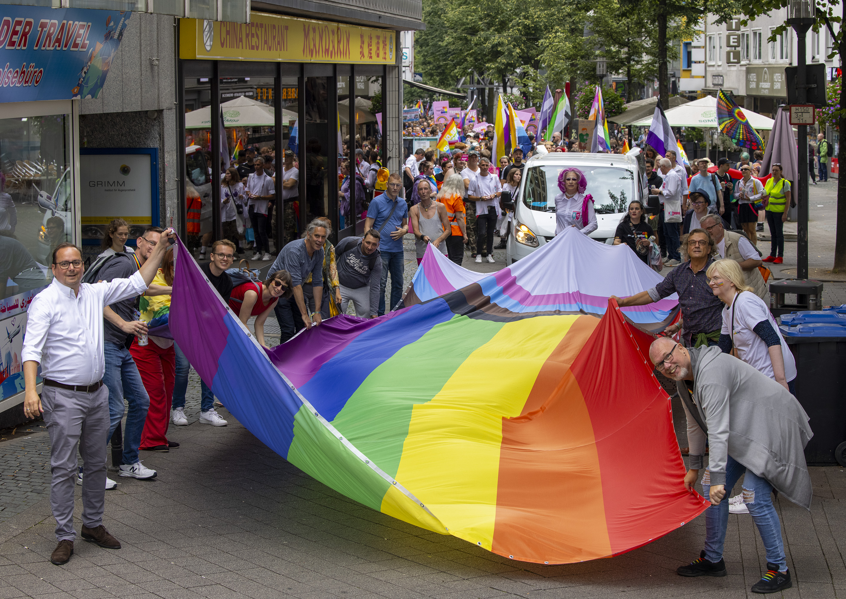 RuhrPride 2025 - Gesundheitsamt Essen mit Stand vertreten - essen.de