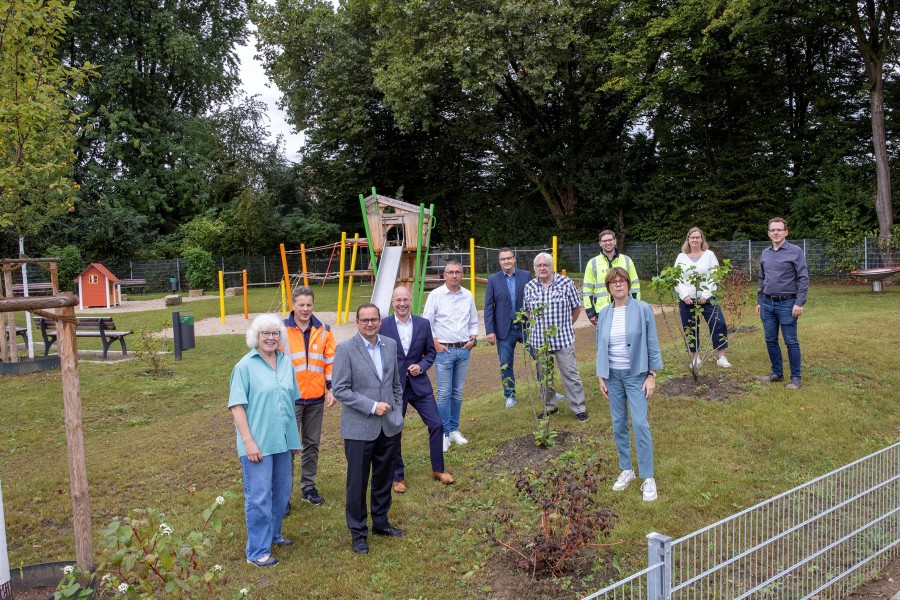 Spielplätze Pausmühlenstraße und Hülsmannstraße erstrahlen im neuen ...