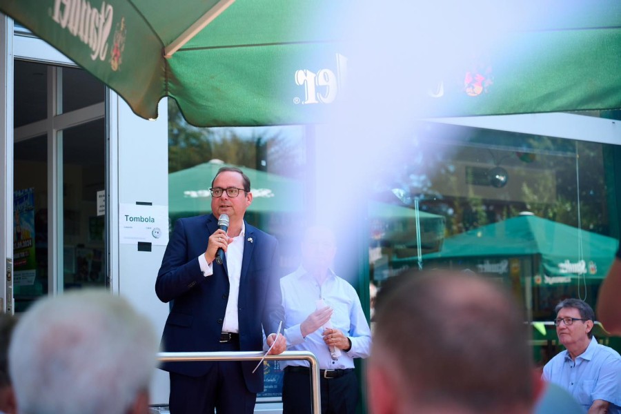 Oberbürgermeister Thomas Kufen beim Jubiläum 100 Jahre TC Grün-Weiß ...